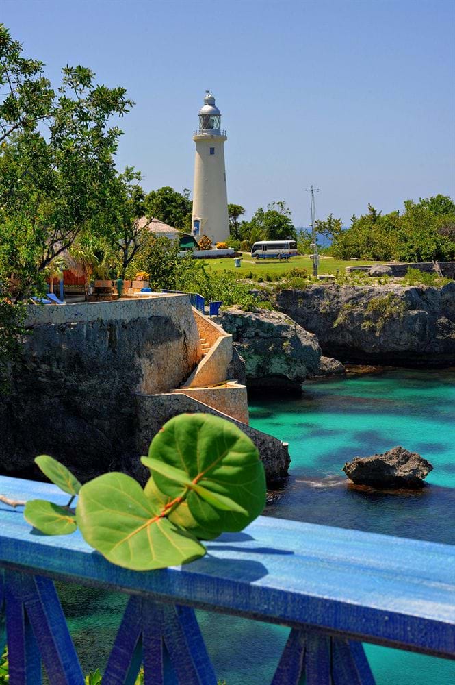 The Caves | Negril | Jamaica